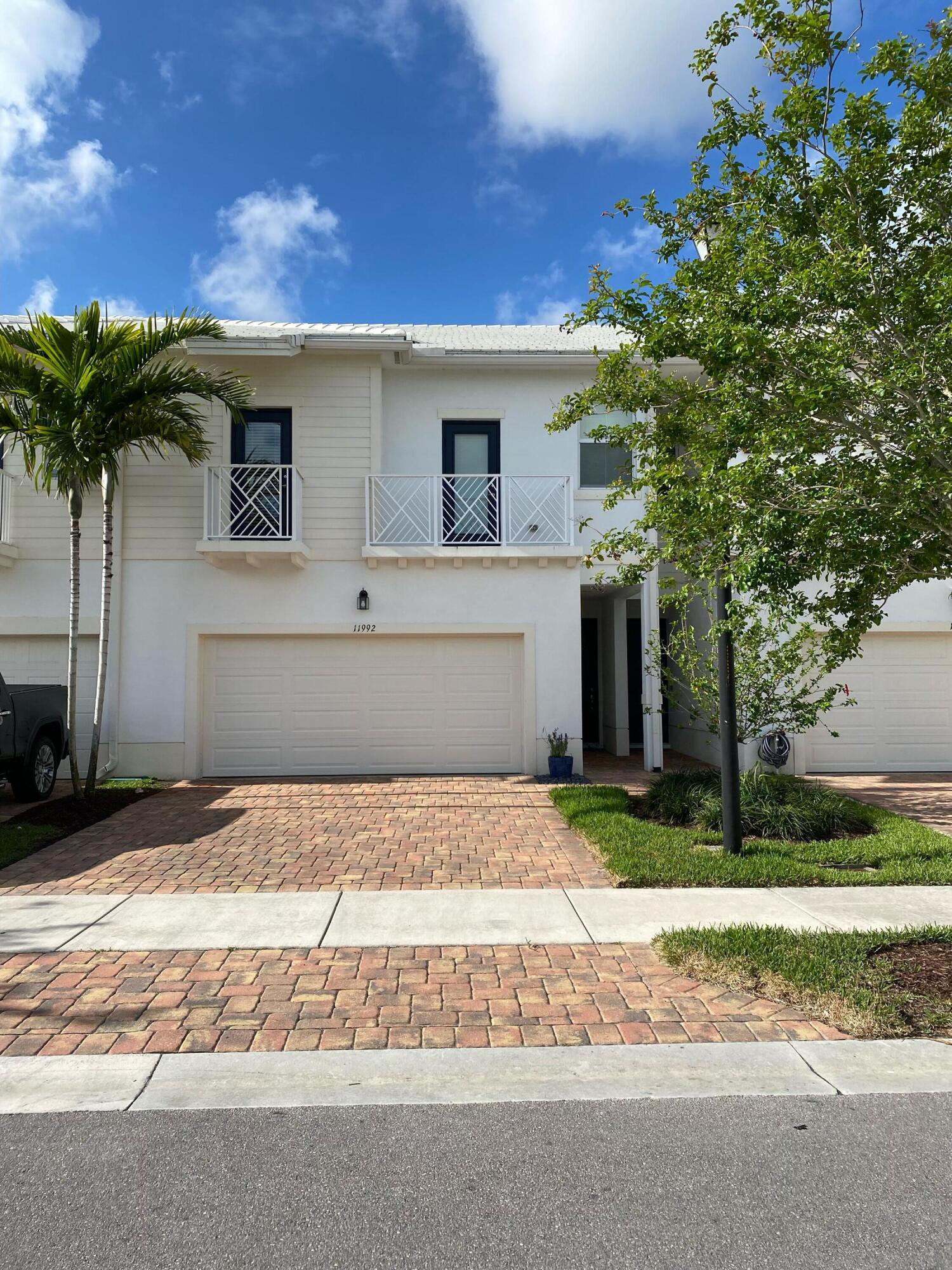 11992 Cypress Key Way Royal Palm Beach, FL
